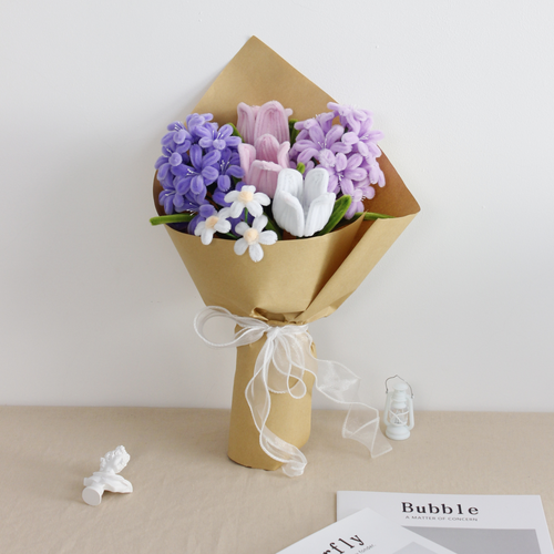 Pipe Cleaner Flower Bouquet DIY Kit – Craft Beautiful Blooms | Elle ...